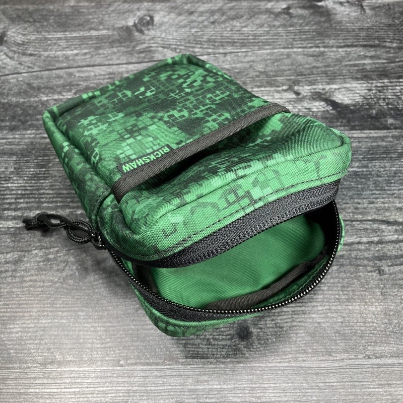 Coozy Case - Matrix