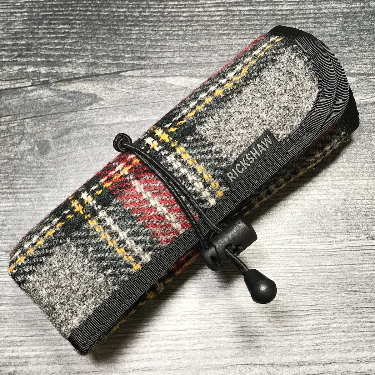 6-Pen Coozy Roll - Piper Harris Tweed